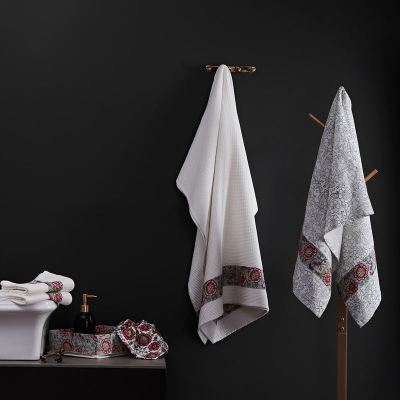 Buy Home linen, Bedding, Dinnerware & Bath Accessories Online | Inka