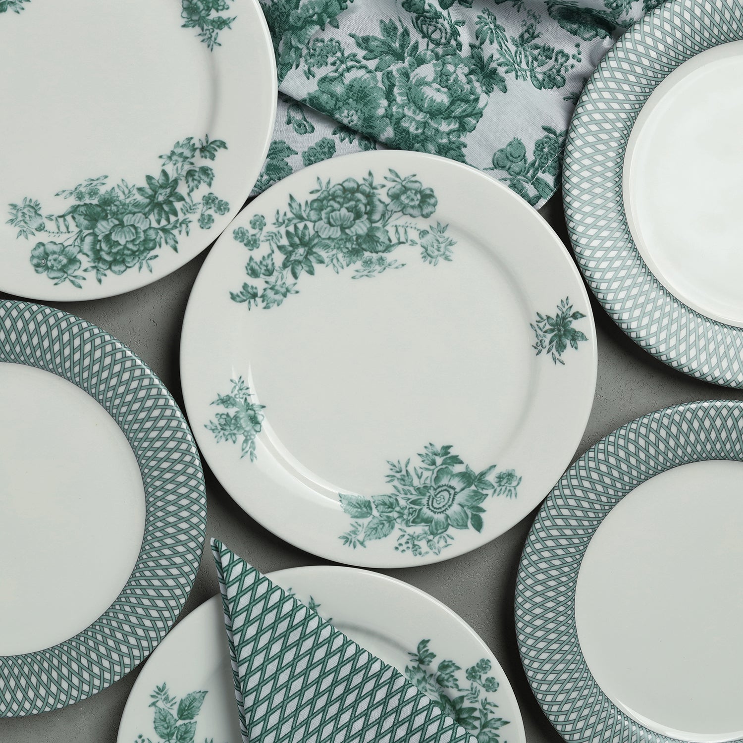 Renata emerald green snack plate set (Set of 6) – Inka