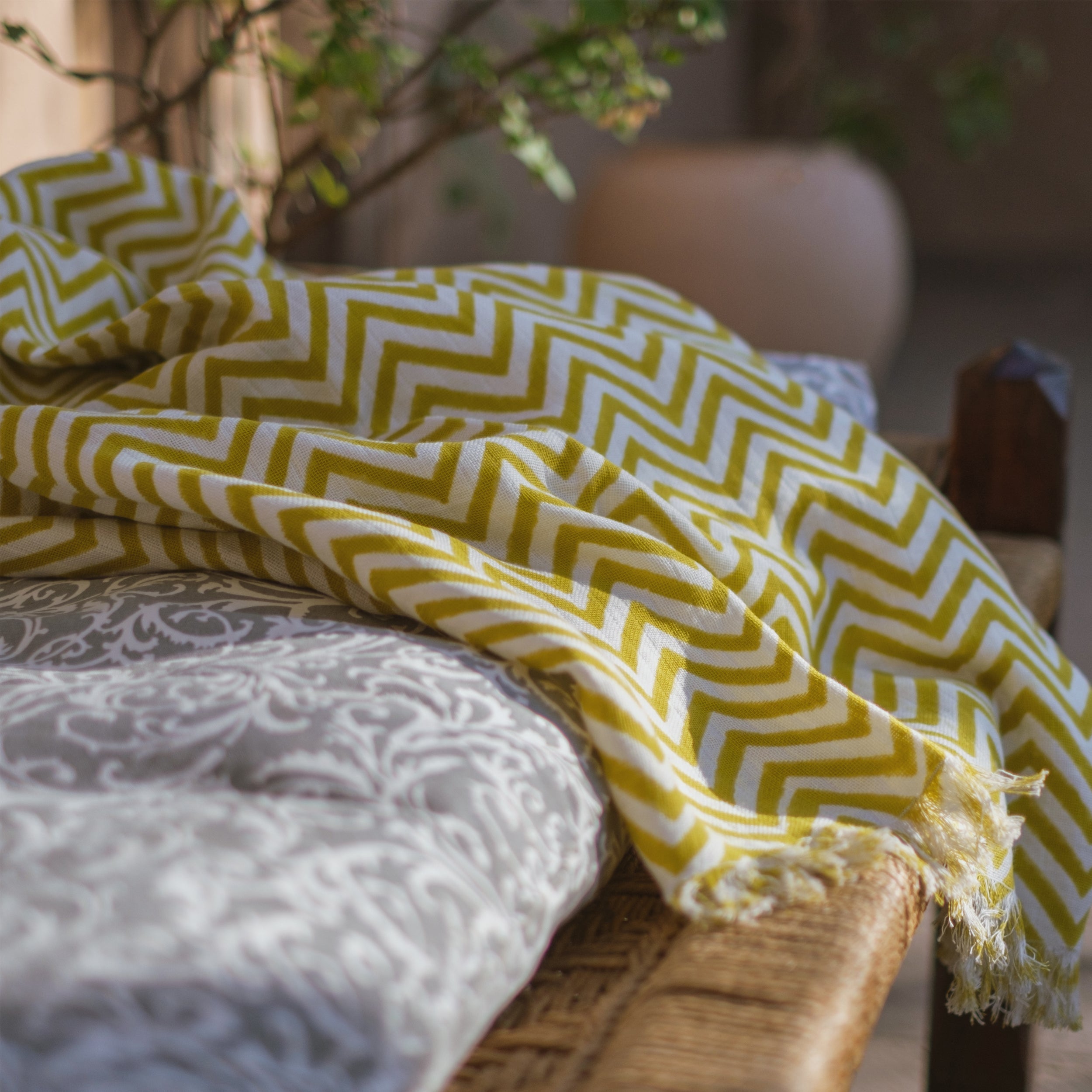 Chevron citron throw – Inka